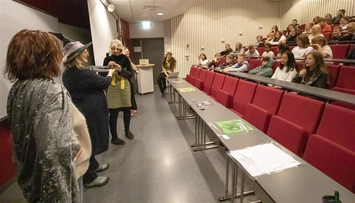 Hogwarts School of witchcraft and wizardry avdeling Rørvik - Nærøysund ...