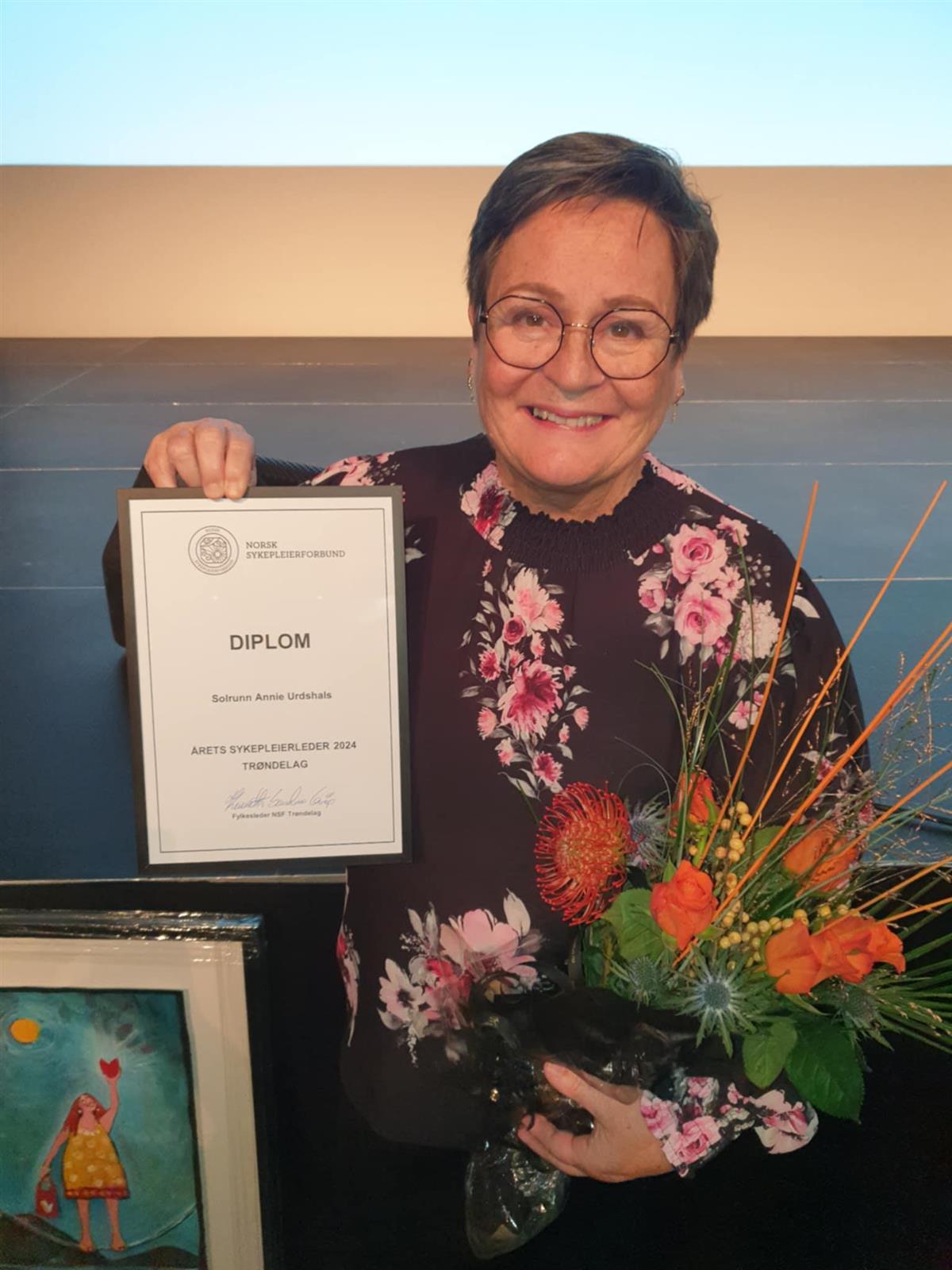 Solrunn er kåret til årets sykepleierleder - Nærøysund kommune